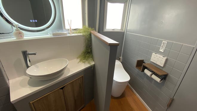 【鶴見駅1分】防音個室ブース【D】(モニター付)の写真4