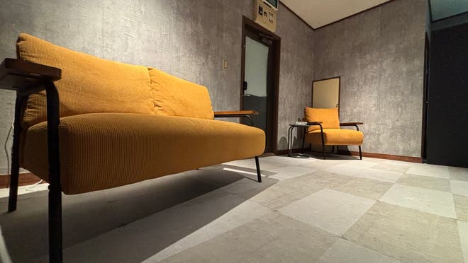 新中野30秒&新宿6分|SNS映え間違いなしのレトロ空間でダンスを|高音質スピーカー×ソファ付の写真2