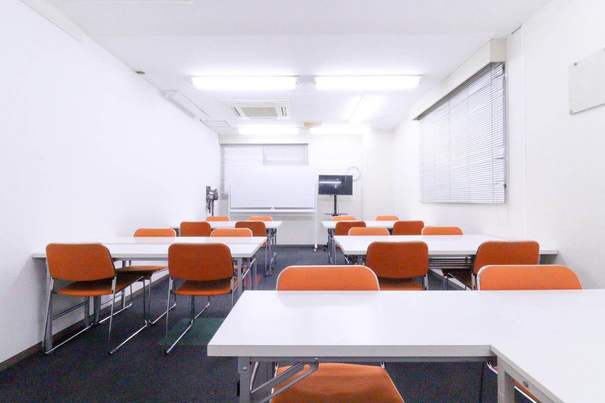 【心斎橋駅7番出口徒歩72秒！25名利用可！】モニター・ホワイトボード・WiFi無料！ふれあい貸し会議室 心斎橋Fの写真7