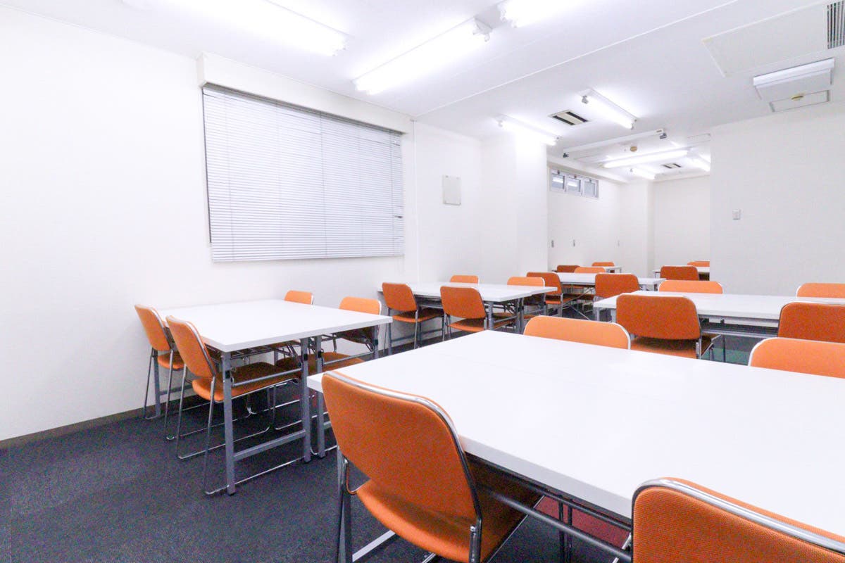 【心斎橋駅7番出口徒歩72秒！25名利用可！】モニター・ホワイトボード・WiFi無料！ふれあい貸し会議室 心斎橋Fの写真10