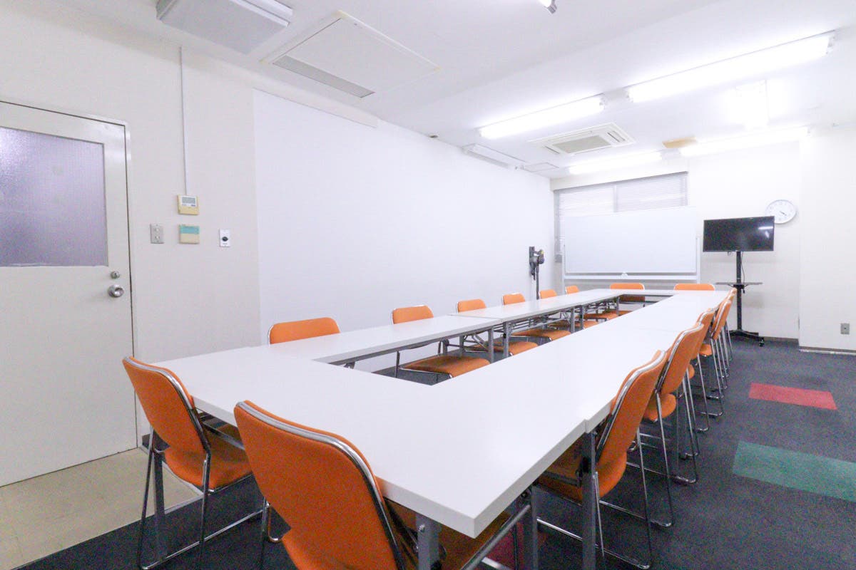 【心斎橋駅7番出口徒歩72秒！25名利用可！】モニター・ホワイトボード・WiFi無料！ふれあい貸し会議室 心斎橋Fの写真13