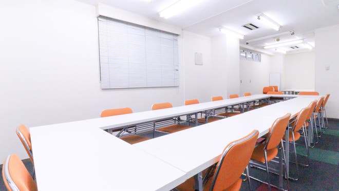 【心斎橋駅7番出口徒歩72秒!25名利用可!】モニター・ホワイトボード・WiFi無料!ふれあい貸し会議室 心斎橋Fの写真14