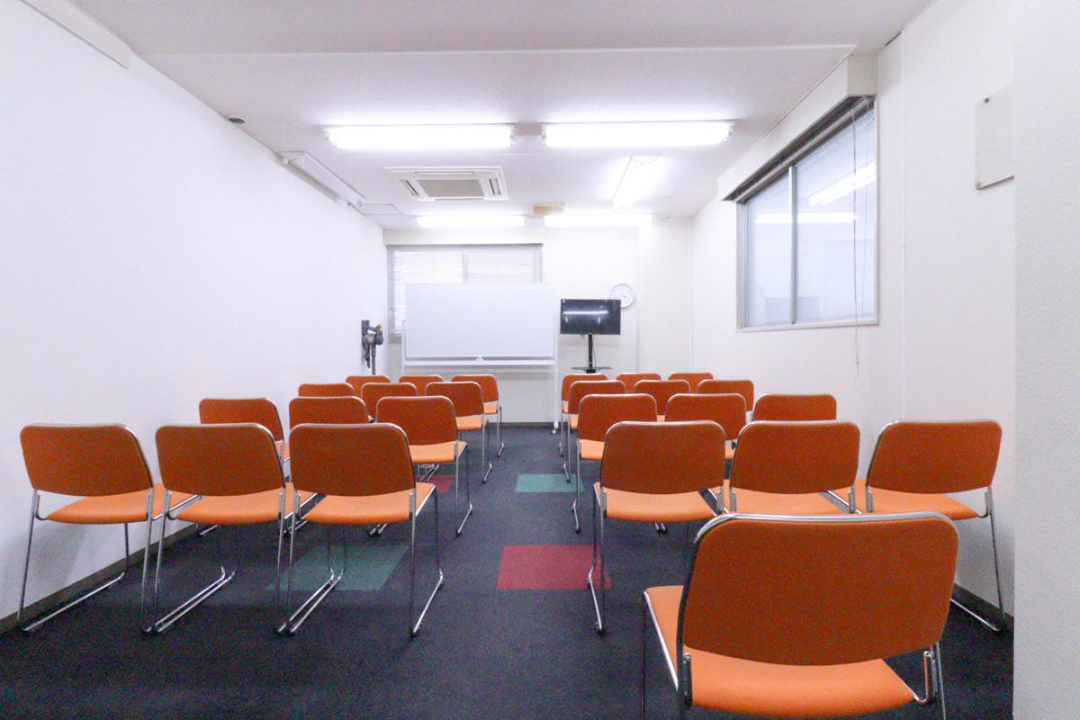 【心斎橋駅7番出口徒歩72秒！25名利用可！】モニター・ホワイトボード・WiFi無料！ふれあい貸し会議室 心斎橋Fの写真16