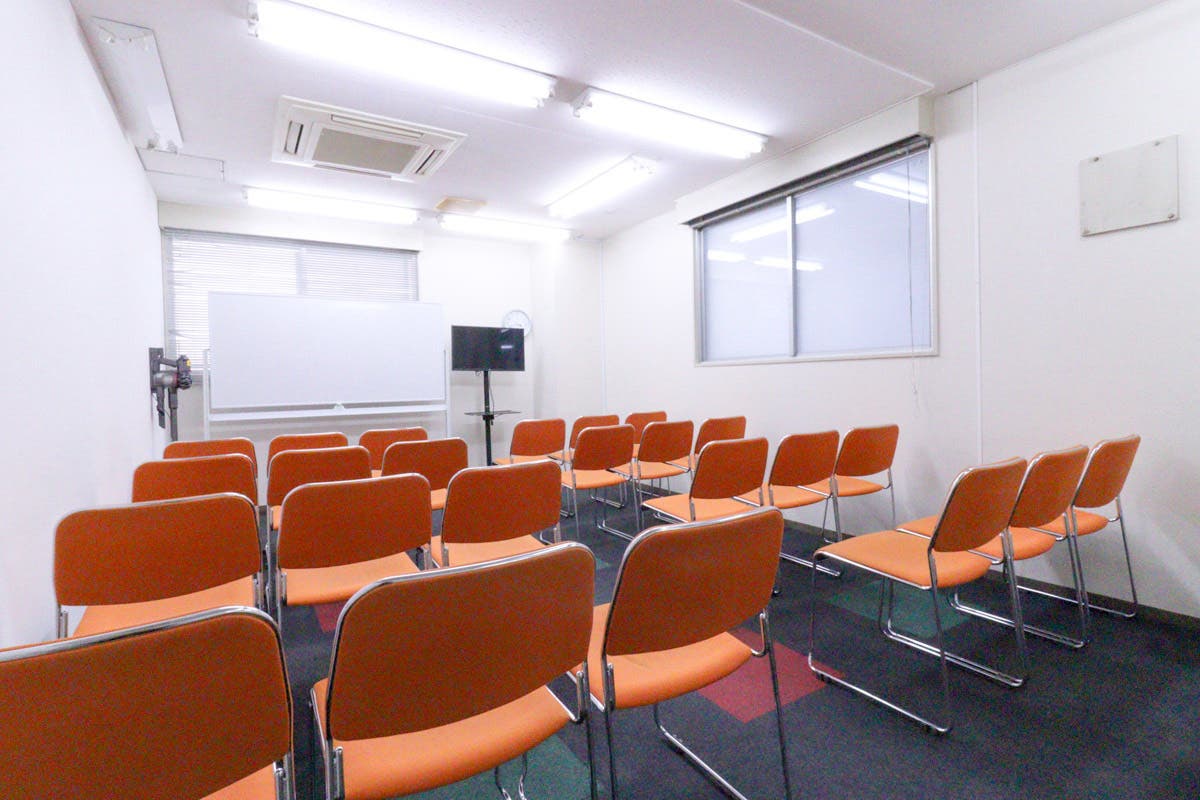 【心斎橋駅7番出口徒歩72秒！25名利用可！】モニター・ホワイトボード・WiFi無料！ふれあい貸し会議室 心斎橋Fの写真17