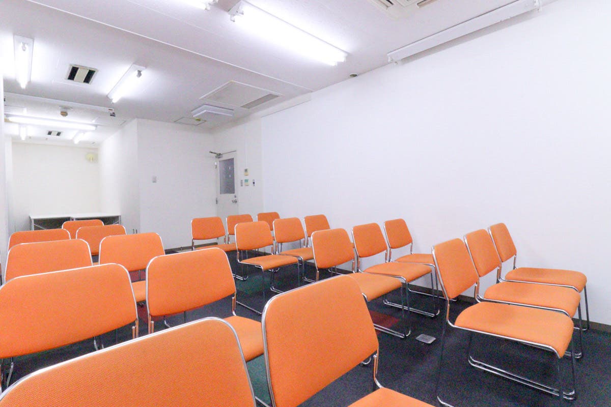 【心斎橋駅7番出口徒歩72秒！25名利用可！】モニター・ホワイトボード・WiFi無料！ふれあい貸し会議室 心斎橋Fの写真21