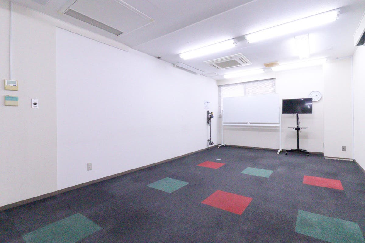 【心斎橋駅7番出口徒歩72秒！25名利用可！】モニター・ホワイトボード・WiFi無料！ふれあい貸し会議室 心斎橋Fの写真23