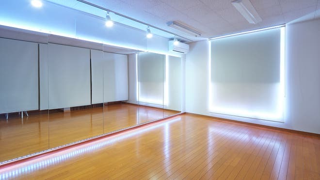 【宇都宮のダンススタジオ】大型ミラー完備丨1時間から利用可丨当日予約OK丨無料駐車場5台完備の写真2