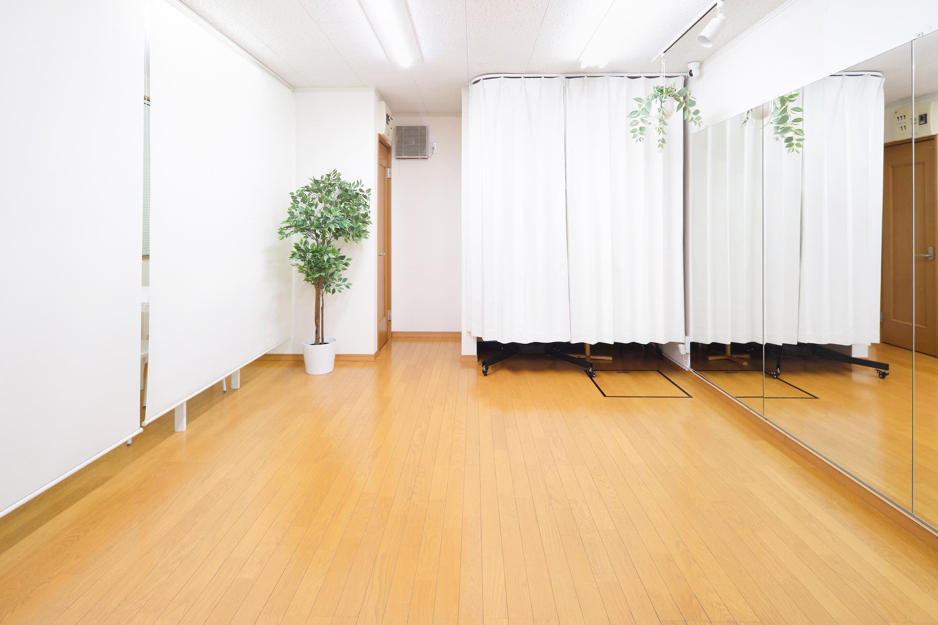 【宇都宮のダンススタジオ】大型ミラー完備丨1時間から利用可丨当日予約OK丨無料駐車場5台完備の写真28