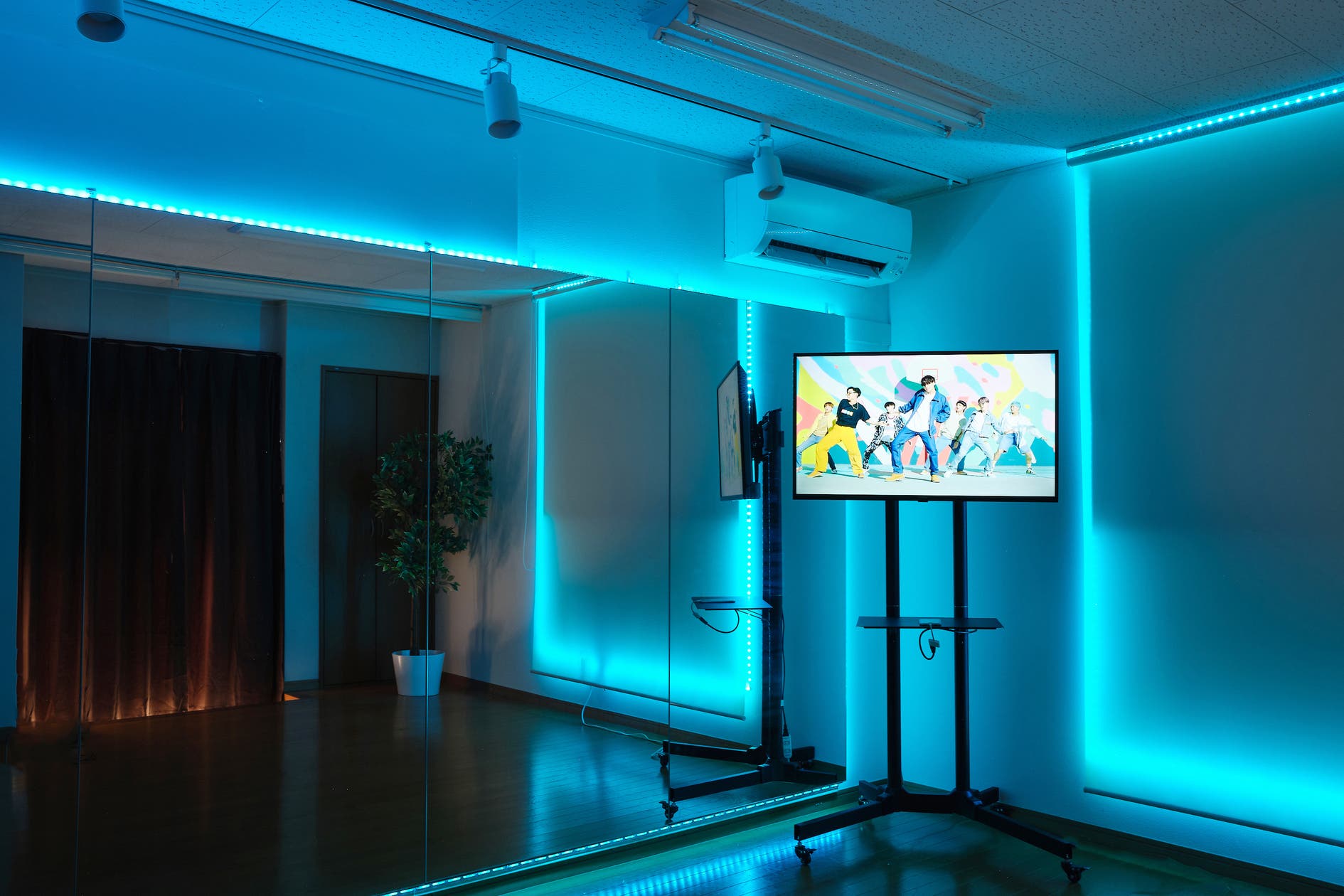 【無料】大型モニターの画像2