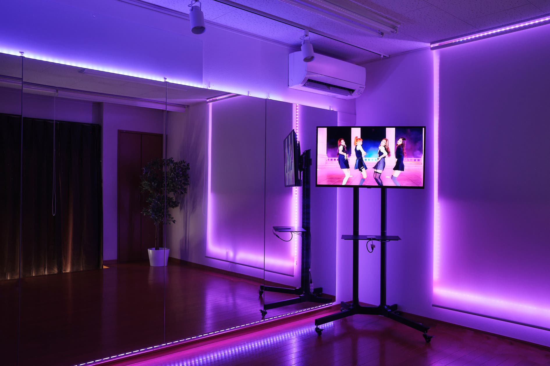 【無料】大型モニターの画像3