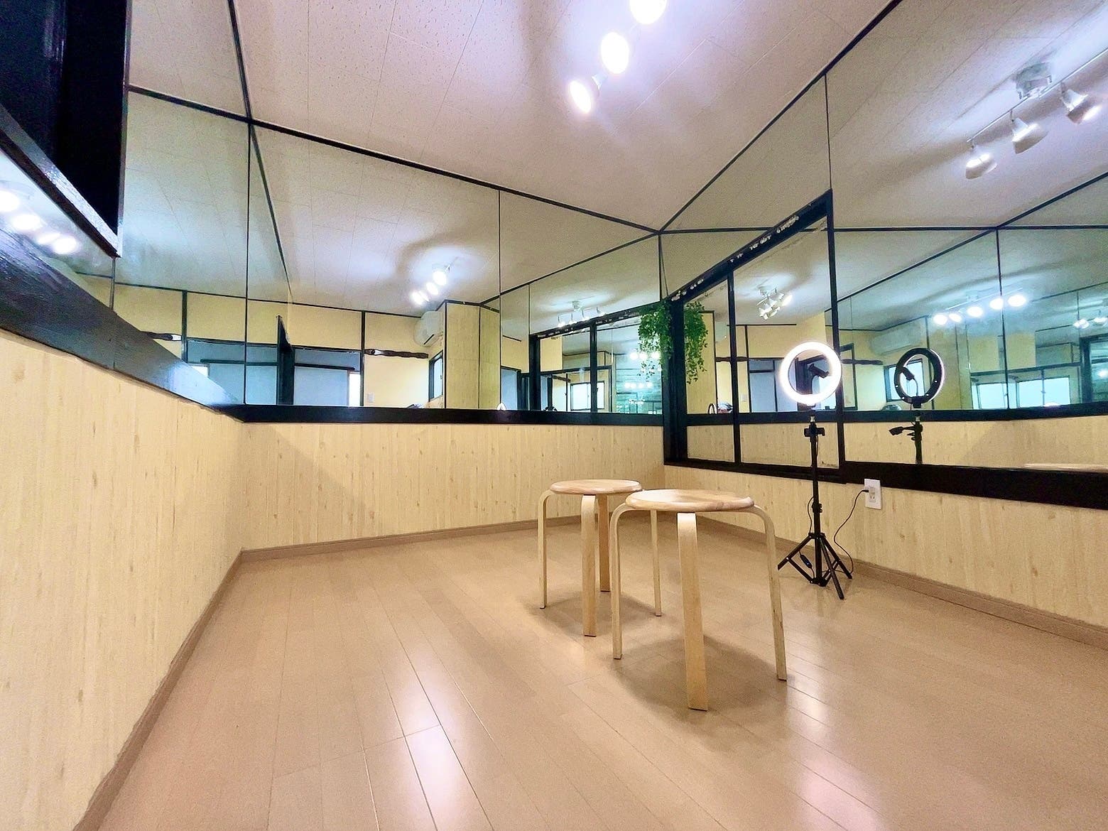 桜台駅徒歩4分、江古田駅徒歩6分　ヨガ🧘‍♀️/撮影スタジオ📷/配信　さまざまな用途で利用可能🌸の写真4