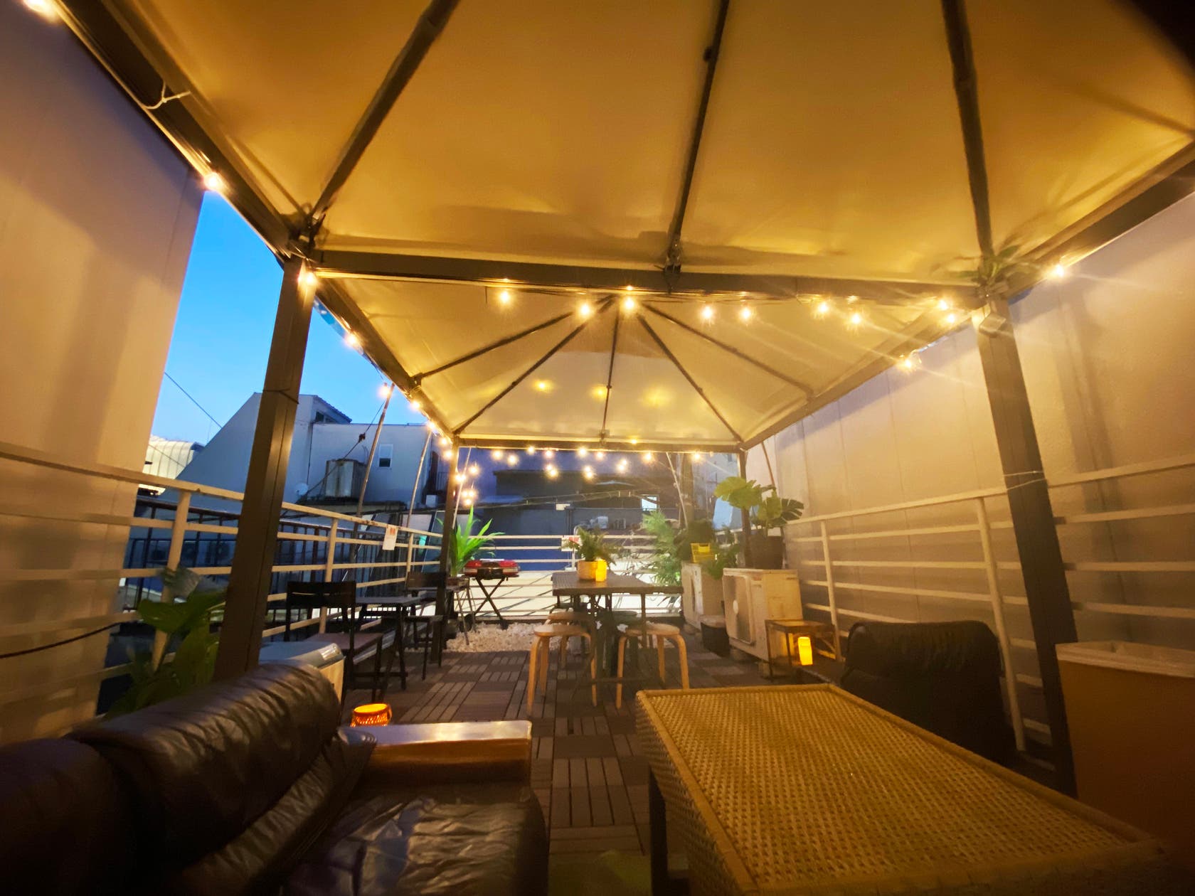 【心斎橋⭐️難波駅近‼️】ミナミのど真ん中で貸切りBBQ‼️新歓コンパ、女子会、パーティーに最適⭐️最大約20名可能の写真5