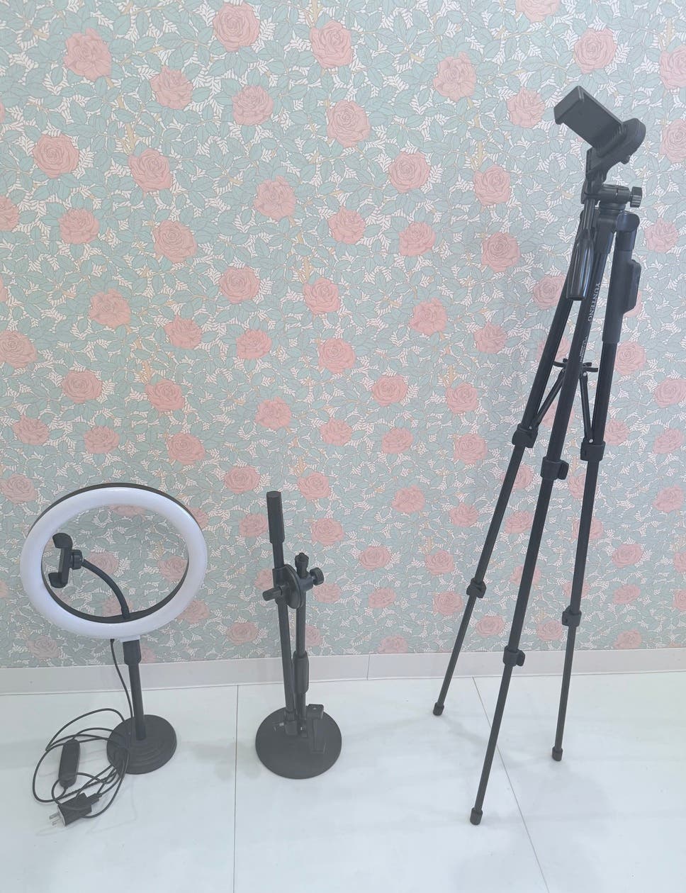 ✨NEWオープン✨🎀新宿御苑前徒歩6分🚶‍♀️ピンク×ホワイト🌸女子会・推し活💖占い🔮ネイル💅撮影OK📸個別楽屋としても🕊️の写真14