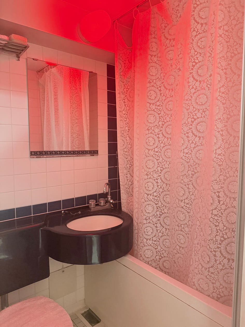 ✨NEWオープン✨🎀新宿御苑前徒歩6分🚶‍♀️ピンク×ホワイト🌸女子会・推し活💖占い🔮ネイル💅撮影OK📸個別楽屋としても🕊️の写真16