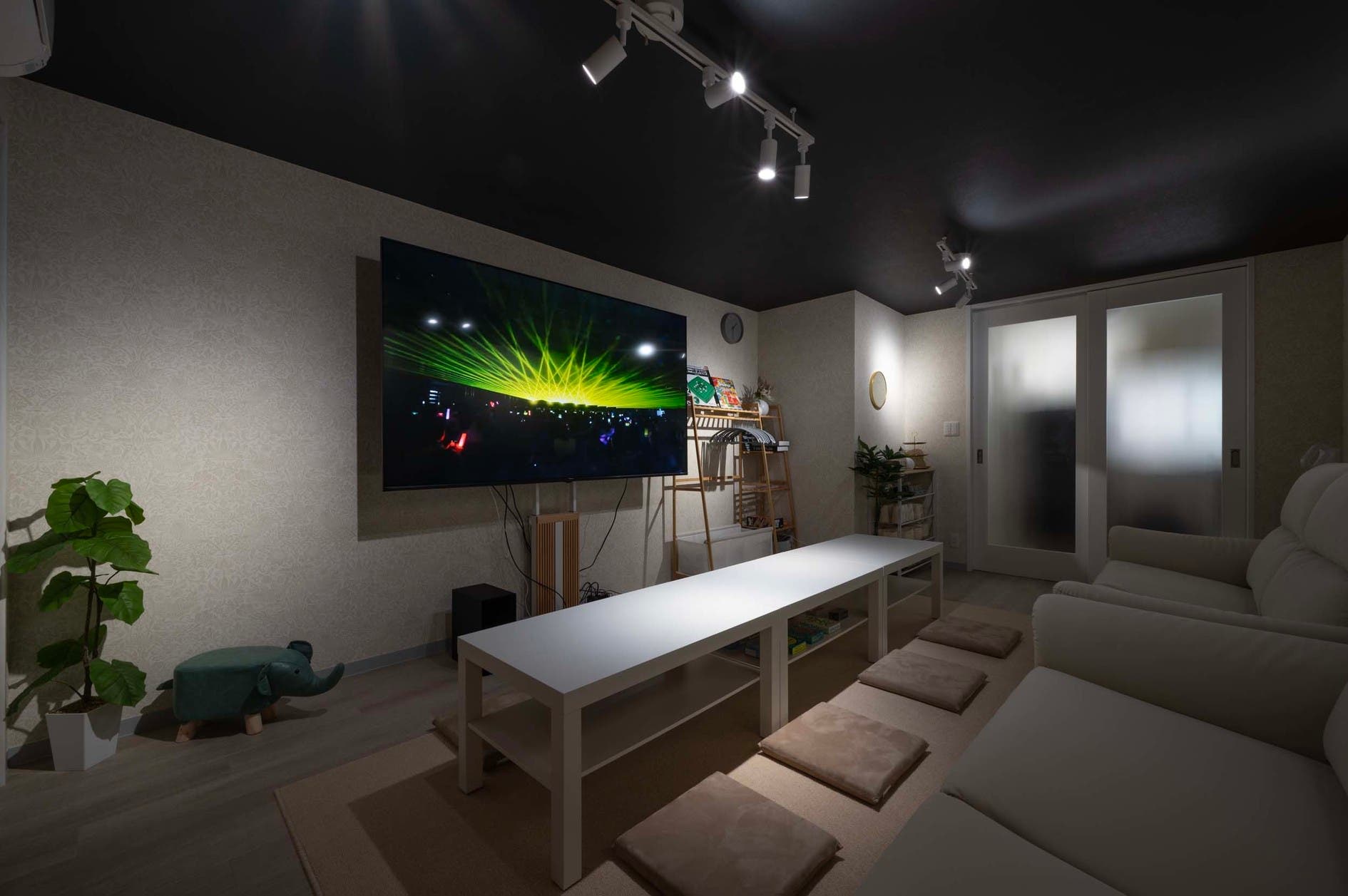 プライベートシアター柏Ⅱ📺85㌅超特大テレビ📺シアターサラウンド🔈映画鑑賞🎬ライブ鑑賞💿推し活🎤ゲーム🎮などの写真7