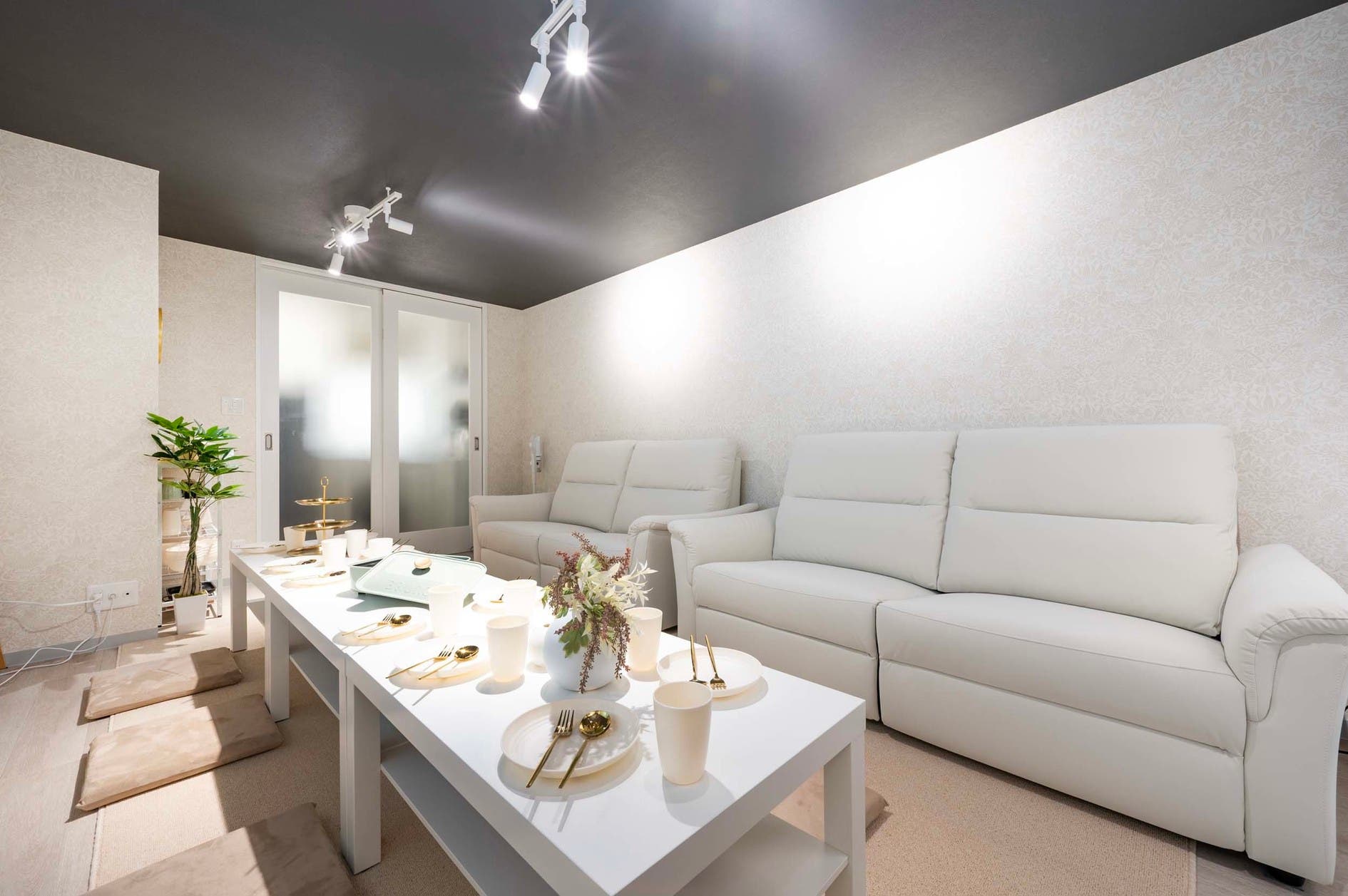 プライベートシアター柏Ⅱ📺85㌅超特大テレビ📺シアターサラウンド🔈映画鑑賞🎬ライブ鑑賞💿推し活🎤ゲーム🎮などの写真16