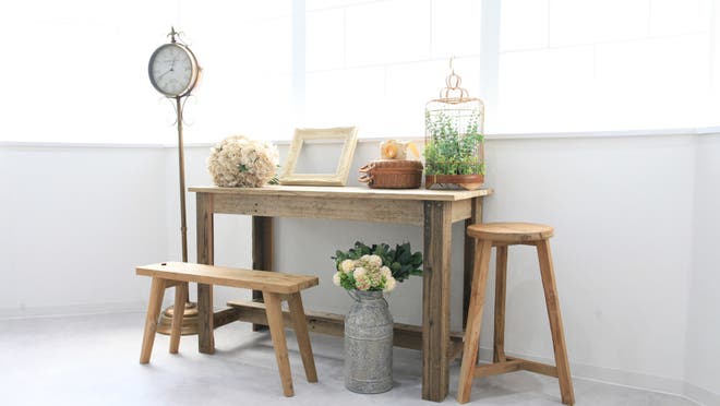 池袋東口徒歩4分/毎日清掃/自然光×白の空間/無限に広がる撮影の可能性/シンプルで洗練された非日常/背景10種類/機材すべて無料の写真5