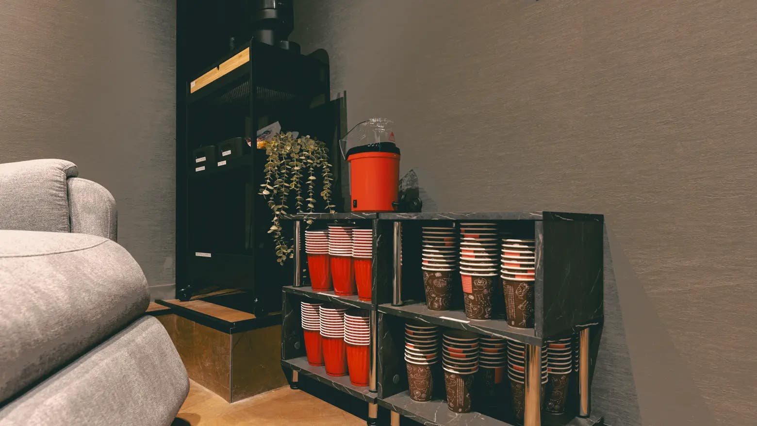 440_CINEMA-X／BASE池袋 🎬歓送迎会🎊ゴミ無料OK🗑️映画鑑賞🎞シアター📽デートボドゲの写真2