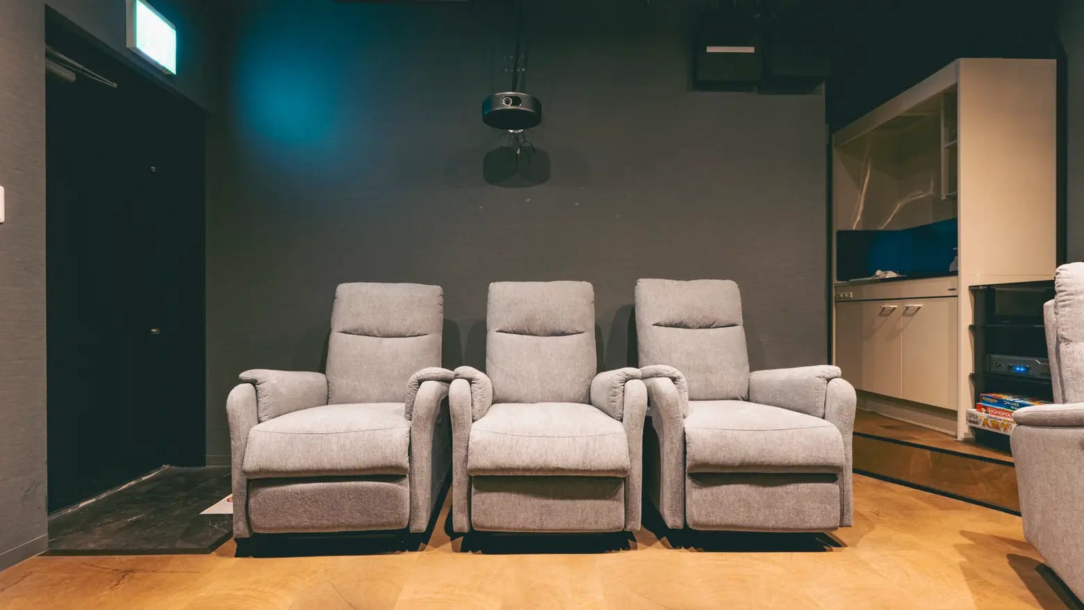 440_CINEMA-X／BASE池袋 🎬歓送迎会🎊ゴミ無料OK🗑️映画鑑賞🎞シアター📽デートボドゲの写真5