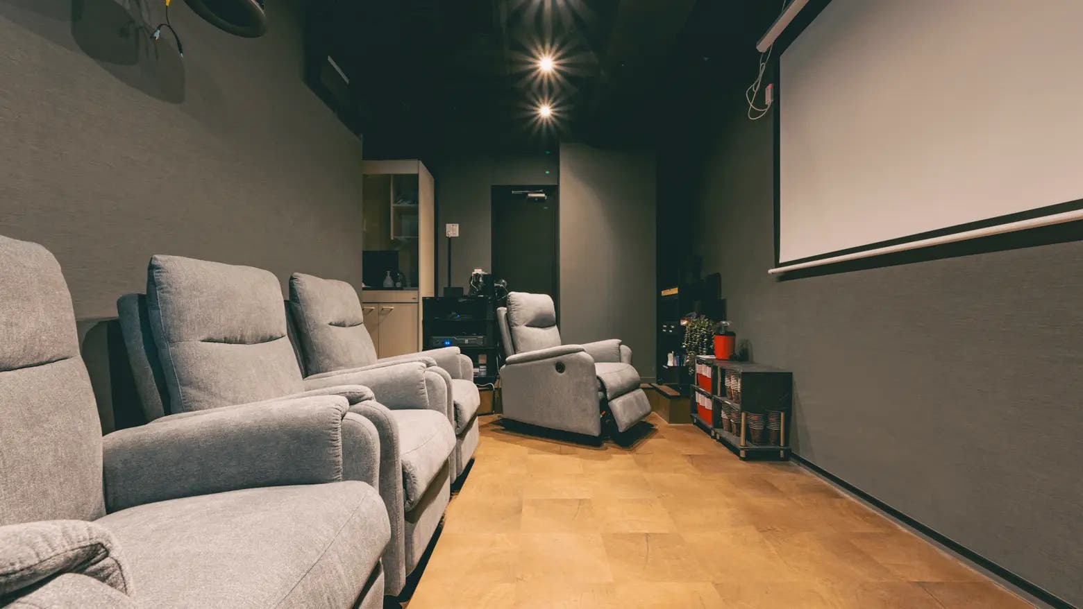 440_CINEMA-X／BASE池袋 🎬歓送迎会🎊ゴミ無料OK🗑️映画鑑賞🎞シアター📽デートボドゲの写真6