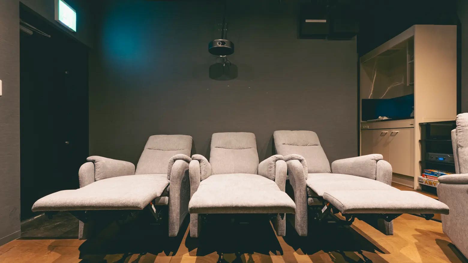 440_CINEMA-X／BASE池袋 🎬歓送迎会🎊ゴミ無料OK🗑️映画鑑賞🎞シアター📽デートボドゲの写真7