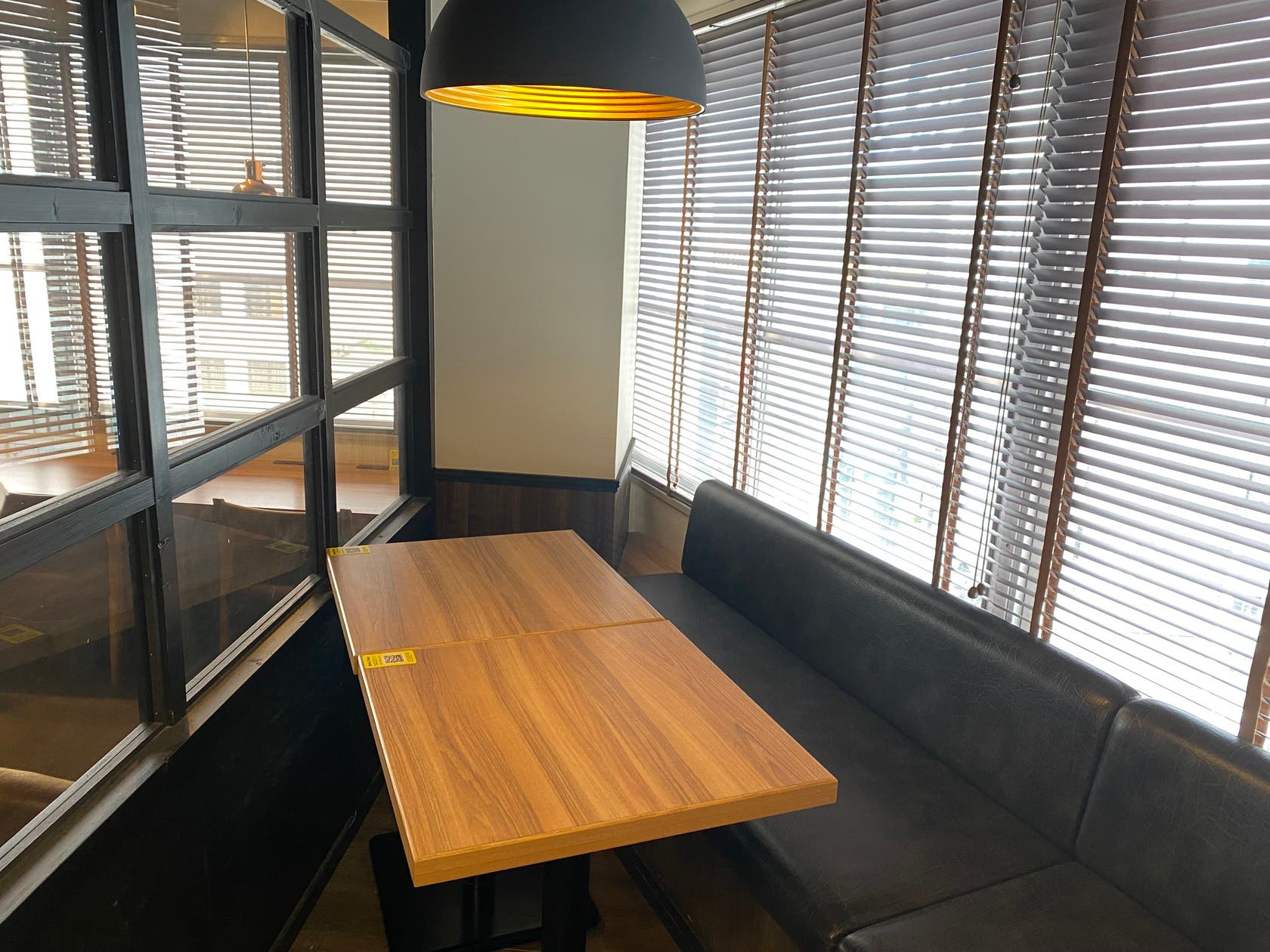 【オープン席】神保町駅徒歩1分！フリードリンク/Wi-Fi/充電器/テレワークや商談に最適の写真3