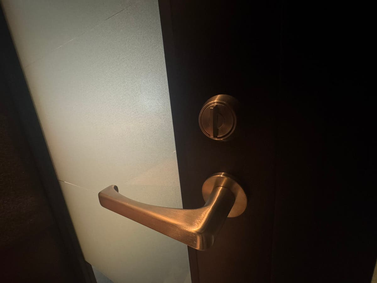 【1名個室ブース】八王子駅徒歩3分/受付スタッフ常駐で安心サポート◎/電源Wi-Fiフリードリンク完備/商談勉強会Web会議の写真11