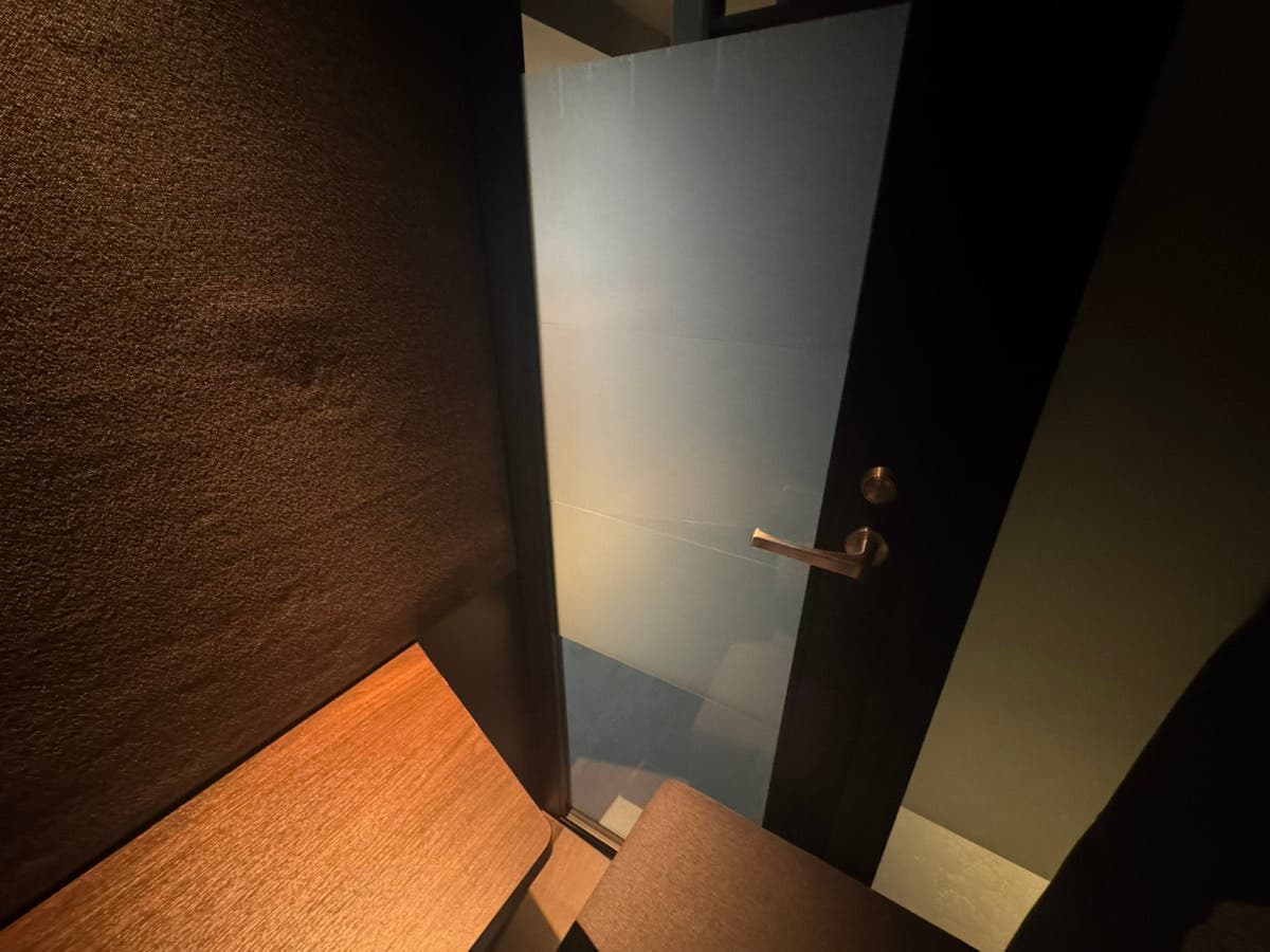 【1名個室ブース】八王子駅徒歩3分/受付スタッフ常駐で安心サポート◎/電源Wi-Fiフリードリンク完備/商談勉強会Web会議の写真5