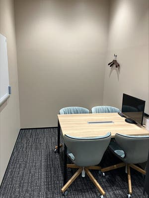 会議室 02(4名)の写真1