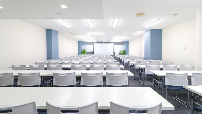 【梅田駅地下直結!大阪駅前第2ビル!108名!】プロジェクター・ホワイトボード・WiFi無料!ふれあい貸し会議室 梅田No141の写真1