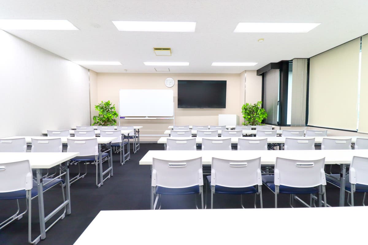 【なんば駅31番出口徒歩1分！44名】超大型モニター・10Gbps光回線・WiFi全て無料！ふれあい貸し会議室 なんばNo139の写真6