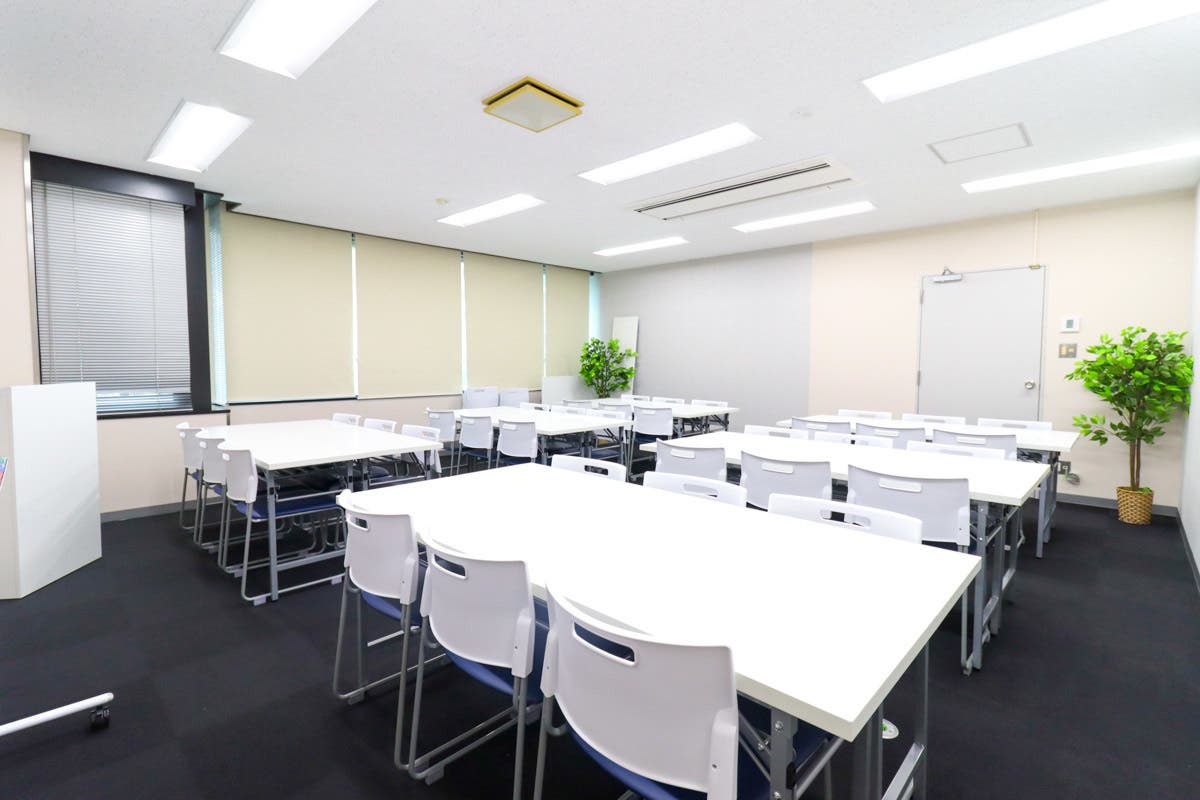 【なんば駅31番出口徒歩1分！44名】超大型モニター・10Gbps光回線・WiFi全て無料！ふれあい貸し会議室 なんばNo139の写真17