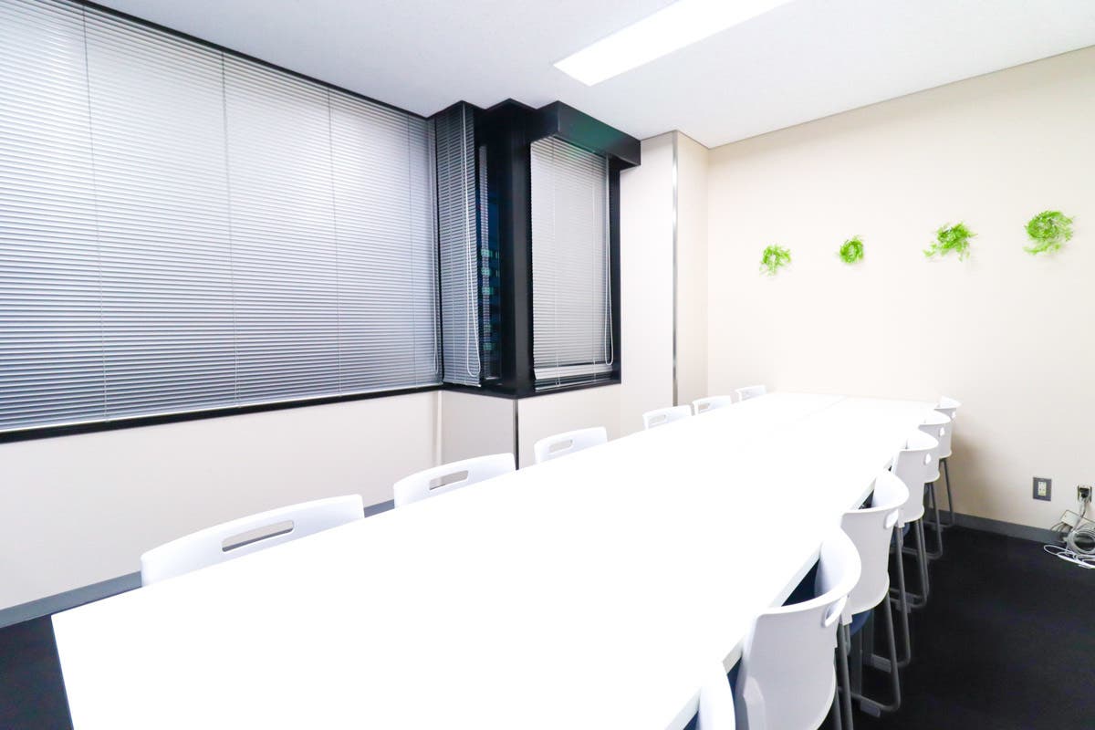 【なんば駅31番出口徒歩1分！12名】50型モニター・10Gbps光回線・WiFi全て無料！ふれあい貸し会議室 なんばNo140の写真5