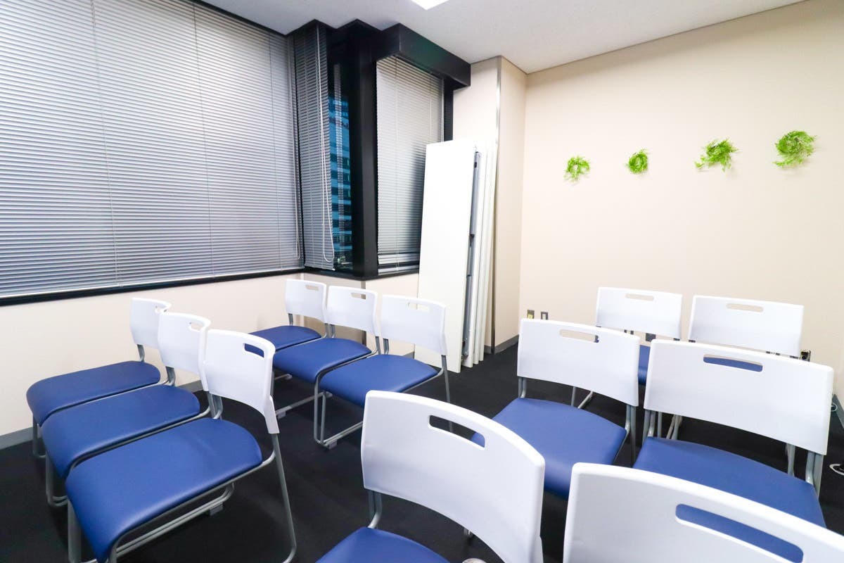 【なんば駅31番出口徒歩1分！12名】50型モニター・10Gbps光回線・WiFi全て無料！ふれあい貸し会議室 なんばNo140の写真7