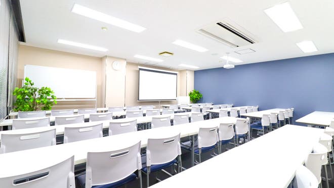 【なんば駅31番出口徒歩1分!56名】プロジェクター・10Gbps光回線・WiFi全て無料!ふれあい貸し会議室 なんばNo138の写真1