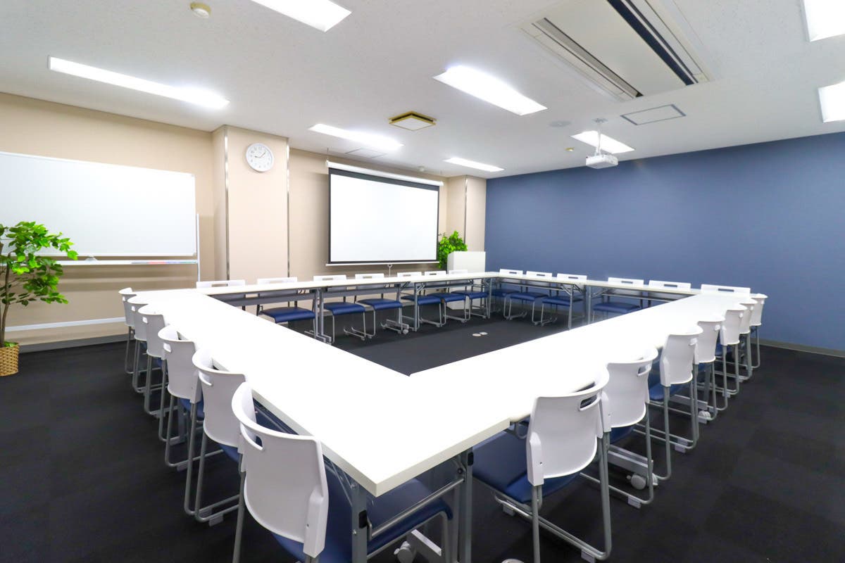 【なんば駅31番出口徒歩1分！56名】プロジェクター・10Gbps光回線・WiFi全て無料！ふれあい貸し会議室 なんばNo138の写真12
