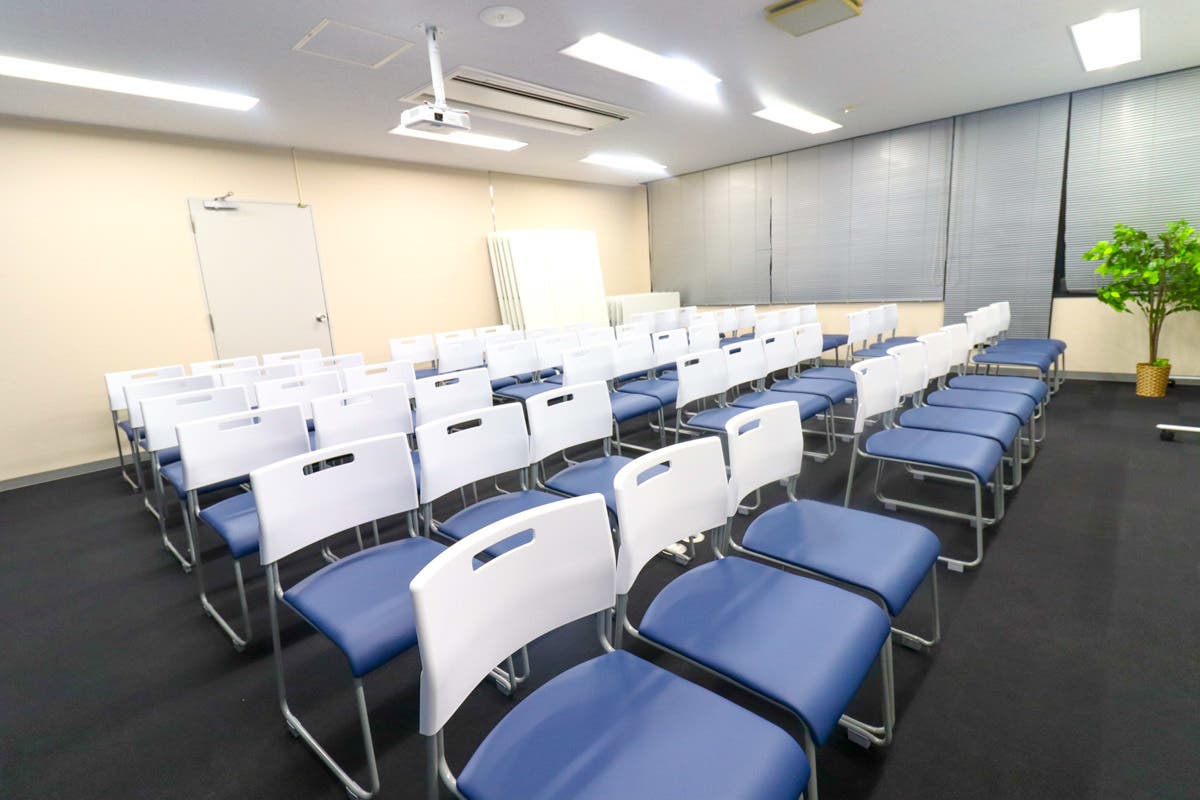 【なんば駅31番出口徒歩1分！56名】プロジェクター・10Gbps光回線・WiFi全て無料！ふれあい貸し会議室 なんばNo138の写真19