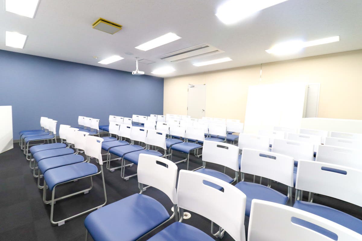 【なんば駅31番出口徒歩1分！56名】プロジェクター・10Gbps光回線・WiFi全て無料！ふれあい貸し会議室 なんばNo138の写真20