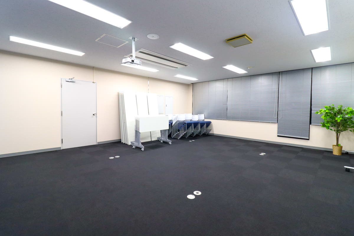 【なんば駅31番出口徒歩1分！56名】プロジェクター・10Gbps光回線・WiFi全て無料！ふれあい貸し会議室 なんばNo138の写真23