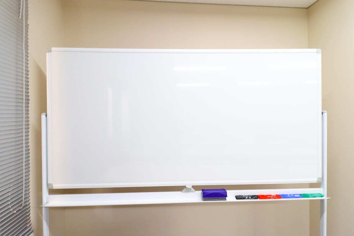 【なんば駅31番出口徒歩1分！56名】プロジェクター・10Gbps光回線・WiFi全て無料！ふれあい貸し会議室 なんばNo138の写真28