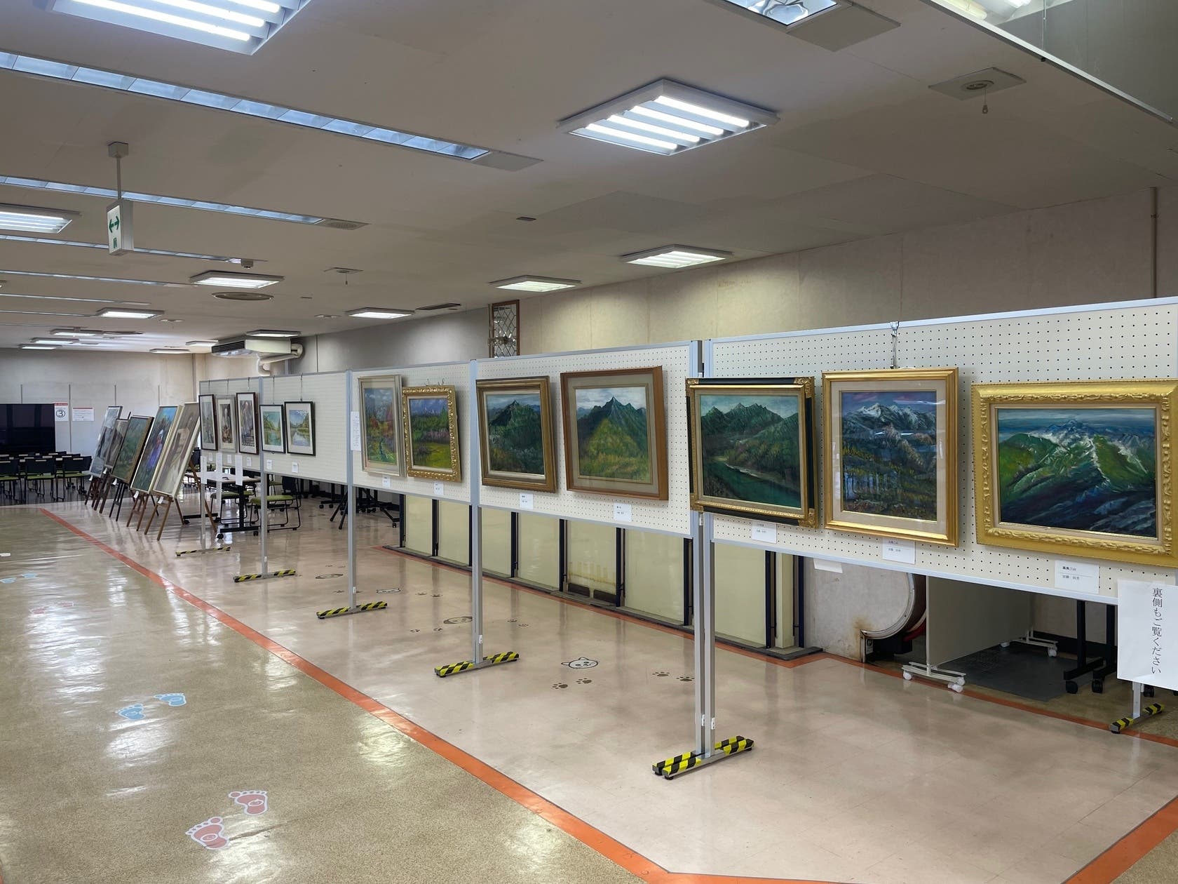 イベントステージ付き ワンフロア約700平米の多目的スペースの写真16