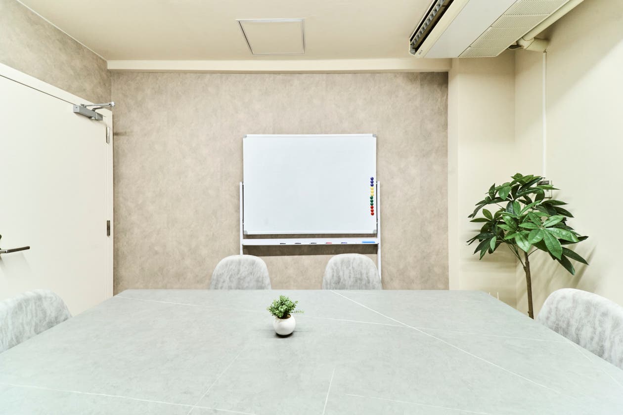 半額キャンペーン‼️✨貸し会議室 駅近✨会議💻打ち上げ🍺Wi-Fi完備💻ミーティング🧑‍💻在宅ワーク🏠の写真8