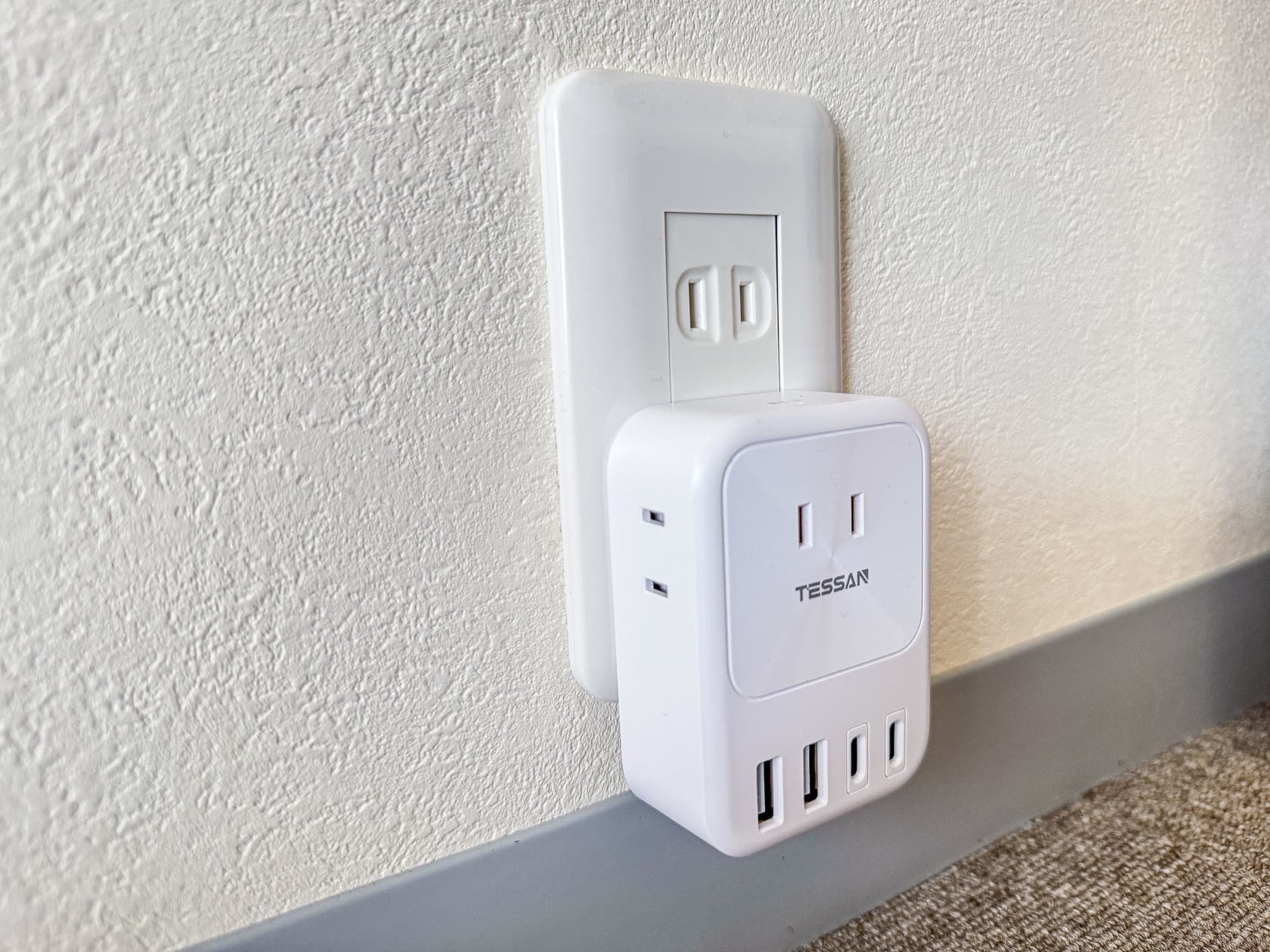 【★無料★】マルチ電源タップの画像1