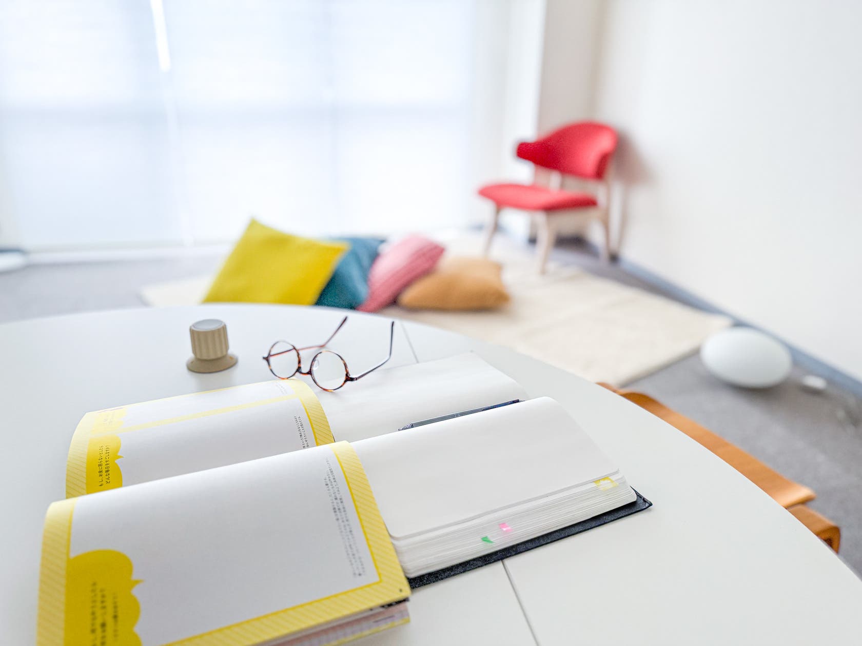 ⭕️価格改定⭕️🎉５時間パックが超お得✨新宿三丁目・四ツ谷１駅🌿穏やか｜丸テーブル・ラグ｜パーティ・ワーク・ゲーム・推し活の写真9