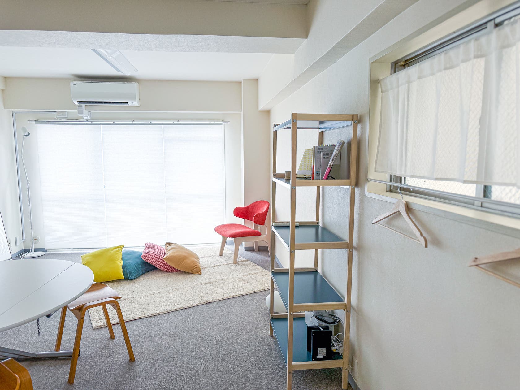 ⭕️価格改定⭕️🎉５時間パックが超お得✨新宿三丁目・四ツ谷１駅🌿穏やか｜丸テーブル・ラグ｜パーティ・ワーク・ゲーム・推し活の写真8