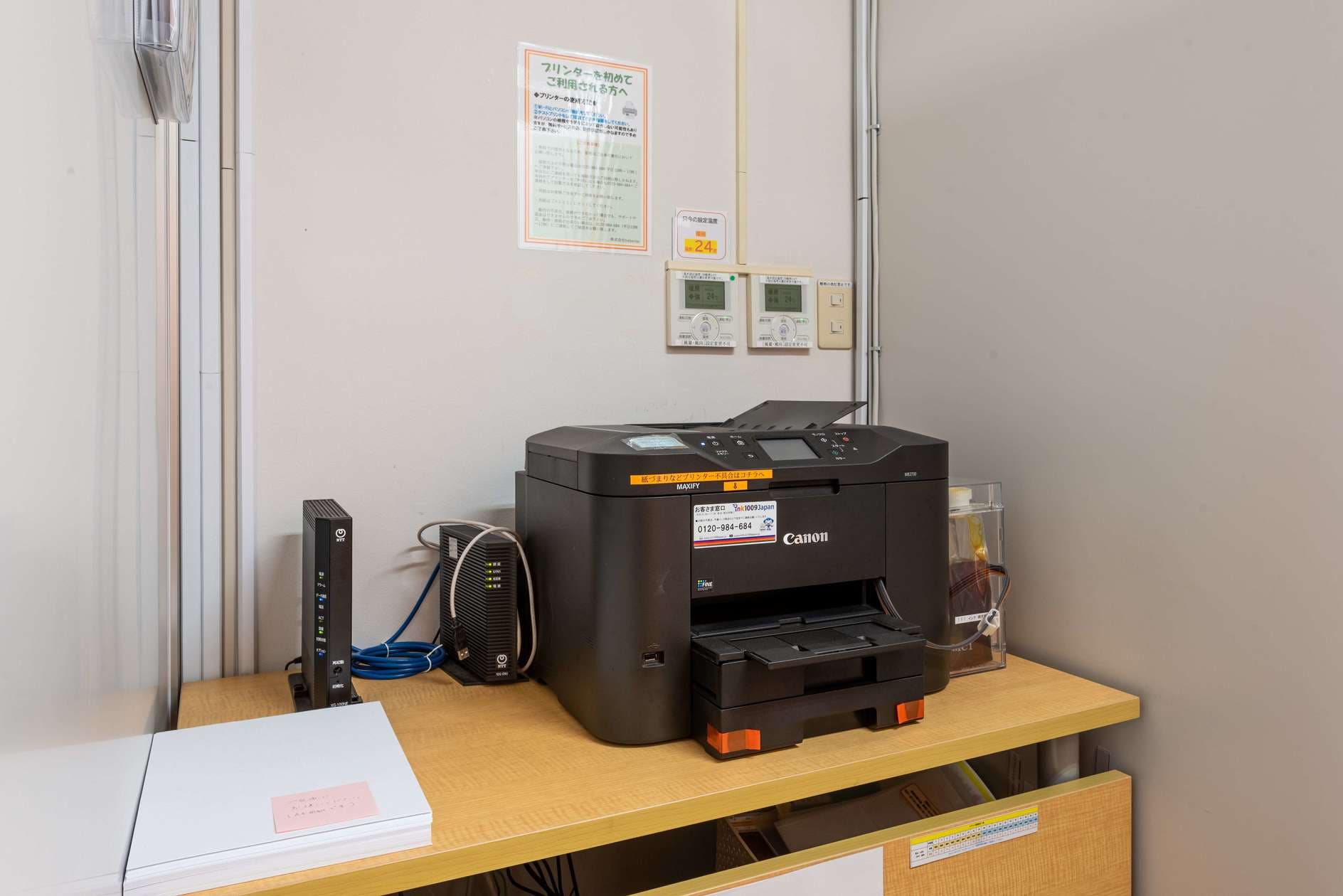 ✨期間限定！特別料金✨外苑前駅から徒歩１分✅当日予約可能！✅駅近＆リーズナブル！✅シンプル会議室✅少人数での打ち合わせの写真10