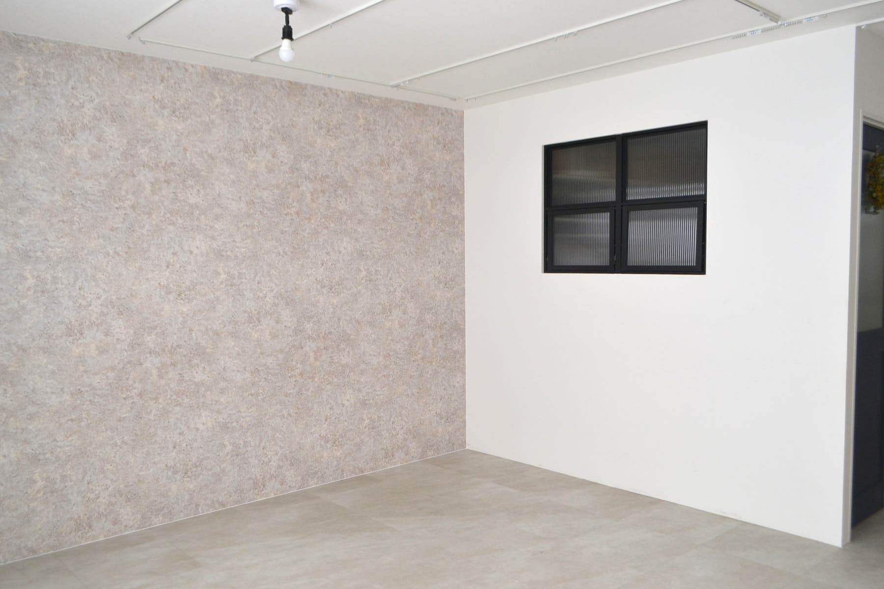 【大阪・阪急池田駅から徒歩7分】古い民家をリノベーションしたレトロなフォトスタジオの写真1