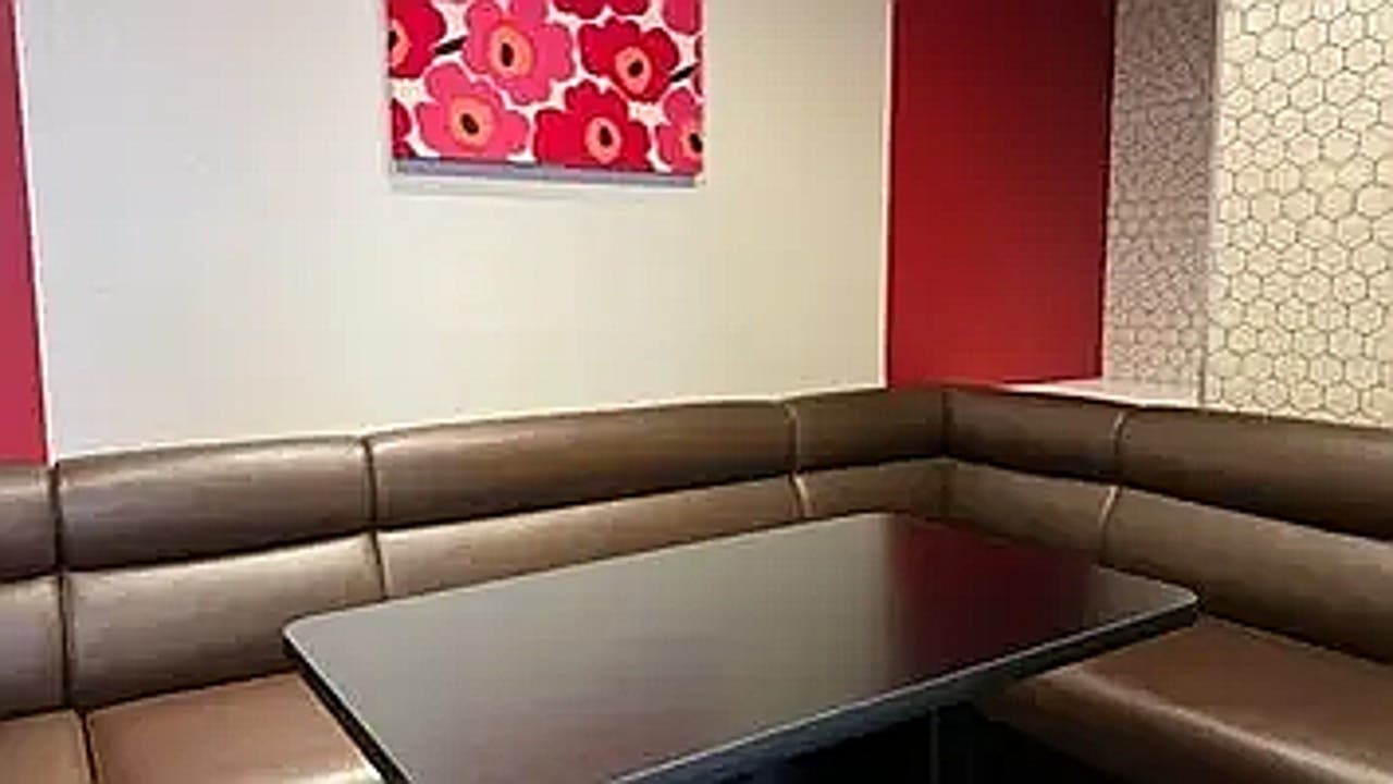 《2~4名用》会議・打ち合わせ用ルーム【サイズS】（加熱式たばこのみ可）の写真1