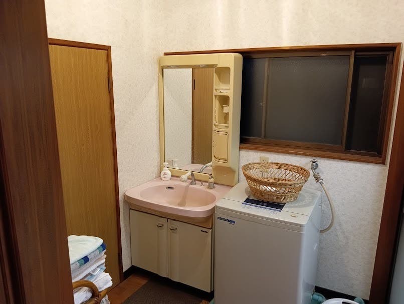 JR九州日豊本線山之口駅徒歩3分！癒しの古民家貸別荘　蔵衛門　別館　年末・年始のパーティーご予約承っております！の写真15