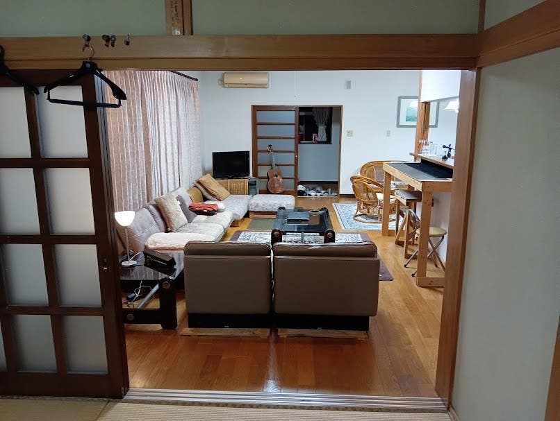 JR九州日豊本線山之口駅徒歩3分！癒しの古民家貸別荘　蔵衛門　別館　年末・年始のパーティーご予約承っております！の写真11